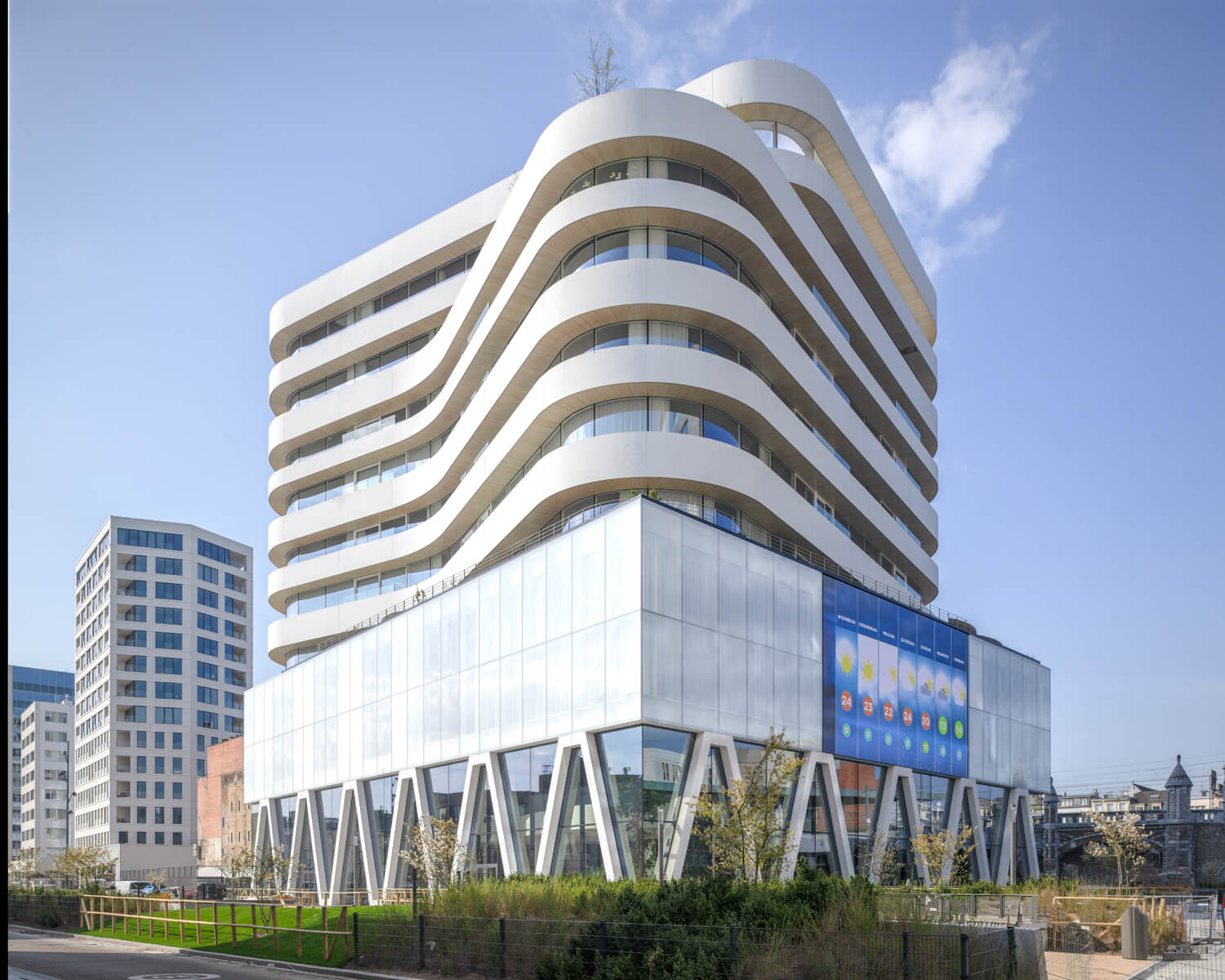 Loveld | Loveld references in Polished concrete | DPG Media in Antwerpen